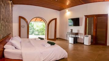 Quarto luxo | Roupas de cama premium, Wi-Fi de cortesia, roupa de cama