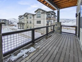 Condo, 3 quartos | Sacada