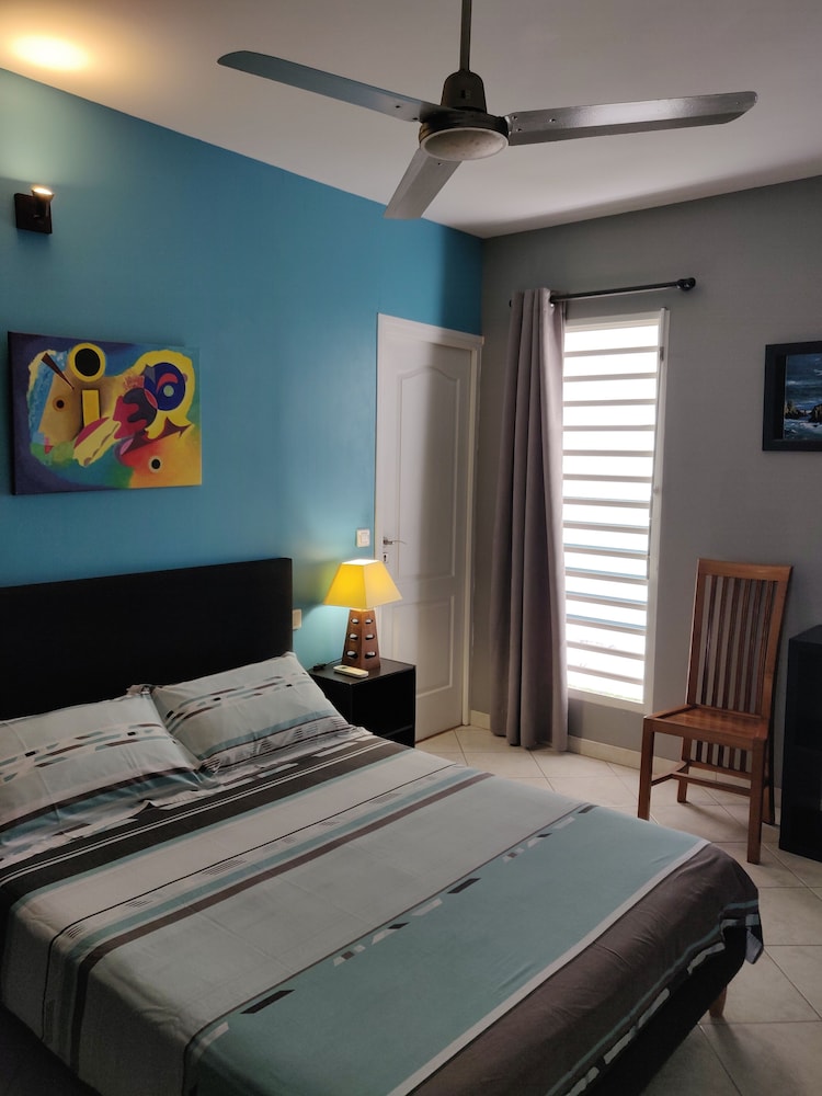 VILLA Cannelle WITH SWIMMING POOL AND PRIVATE GARDEN - Sainte-Anne | Vrbo