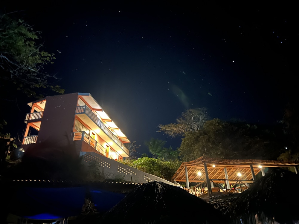 Casa Arecas - Zihuatanejo