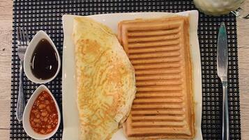 Café da manhã completo grátis todos os dias