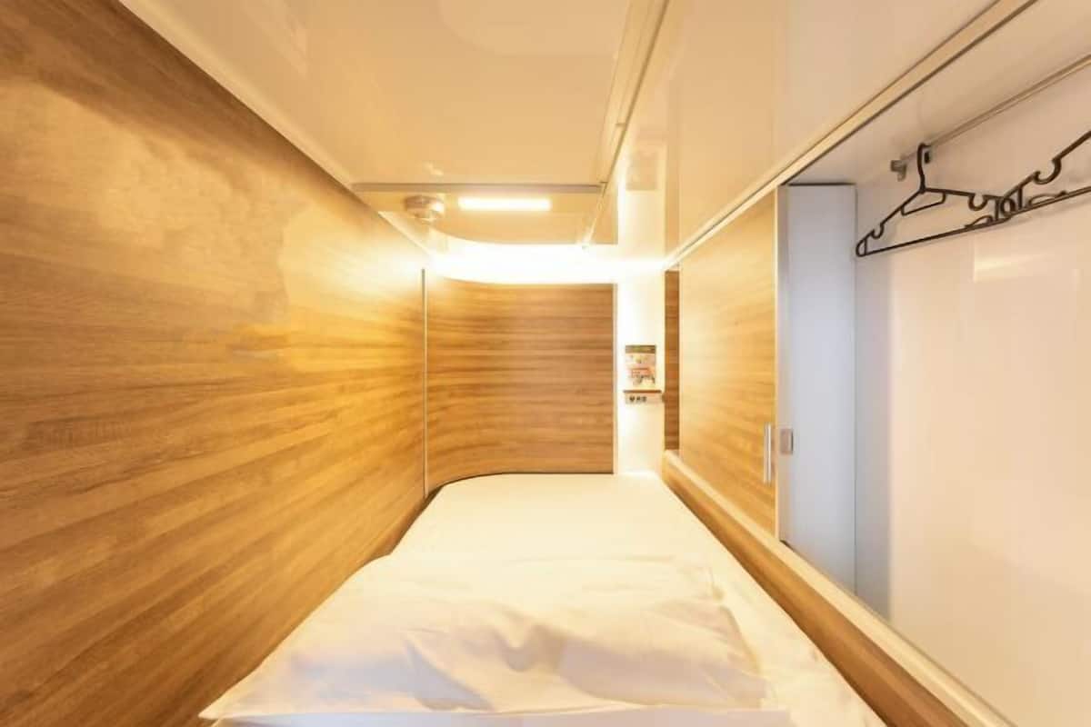 Cortinas blackout, Wi-Fi de cortesia, roupa de cama