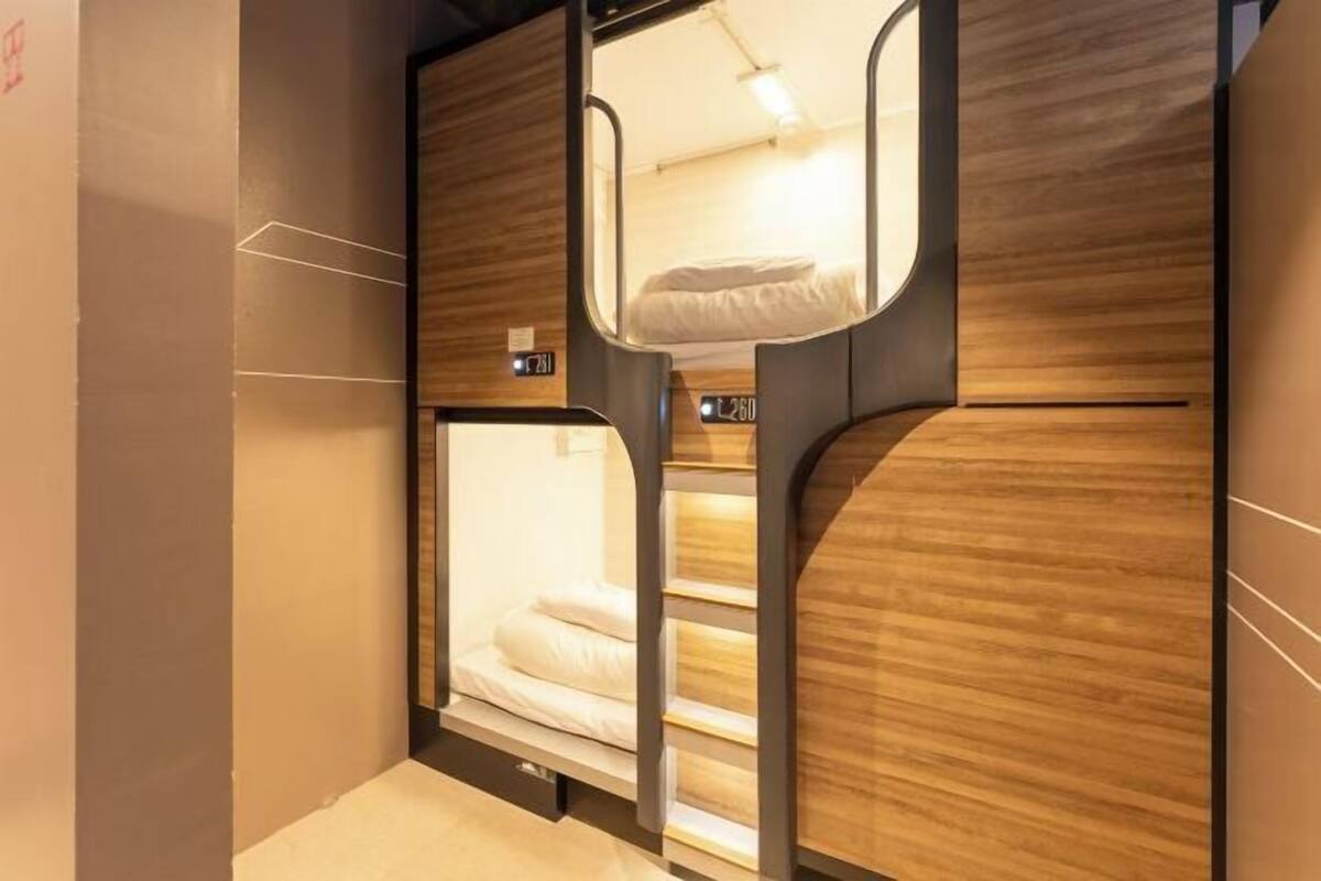 Cortinas blackout, Wi-Fi de cortesia, roupa de cama
