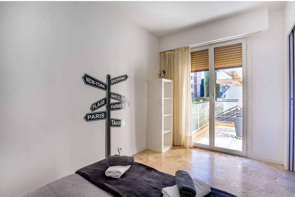 Beautiful T3 In A Residence With Swimming Pool, 5 Minutes From The Beach - Grimaud