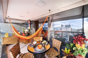 Suite-Estúdio Cidade | Varanda