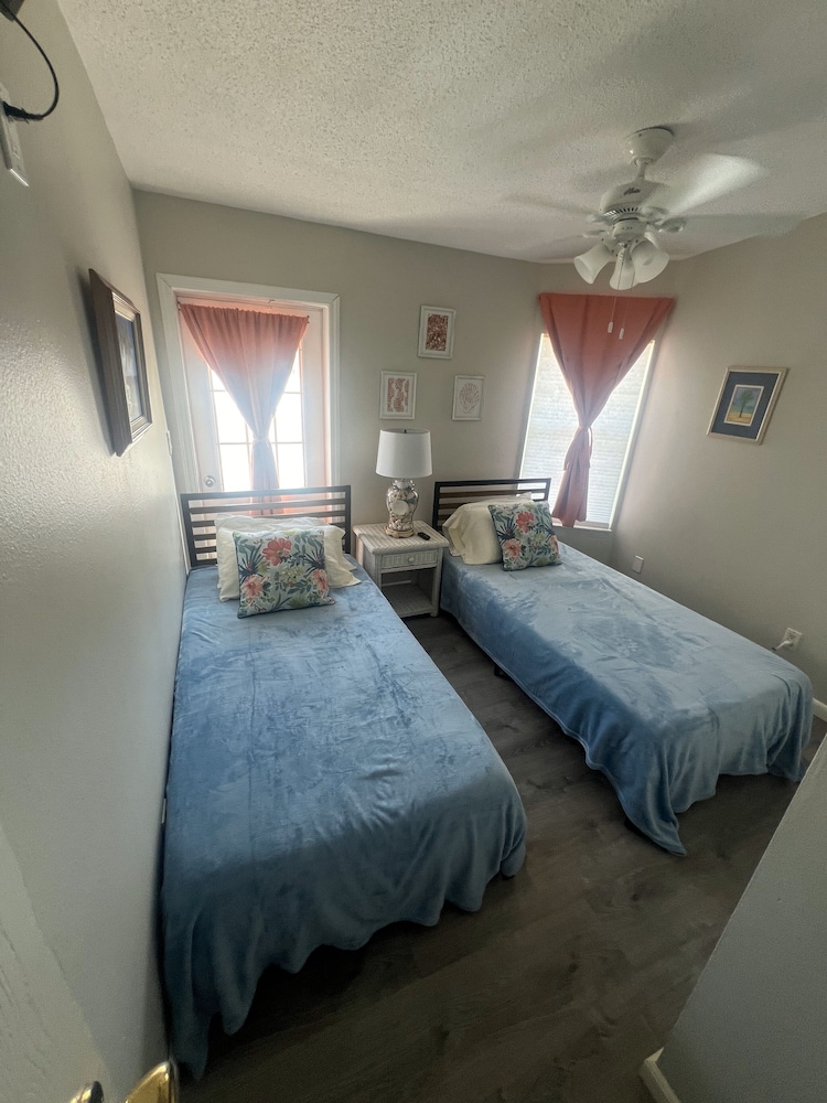 Venture Out- Million Dollar Island Resort - Big Pine Key, FL