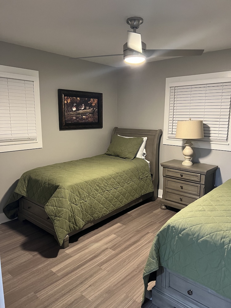 Lake View! Fishermans Dream! Close To Bluestone Boat Landing! - Clarksville, VA