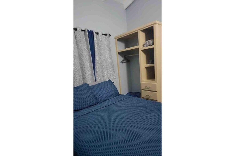 2 Br W/ Ac Apt Near Grand Anse Beach -15 Mins Walk, 10 Mins Away From Airport. - Grenada