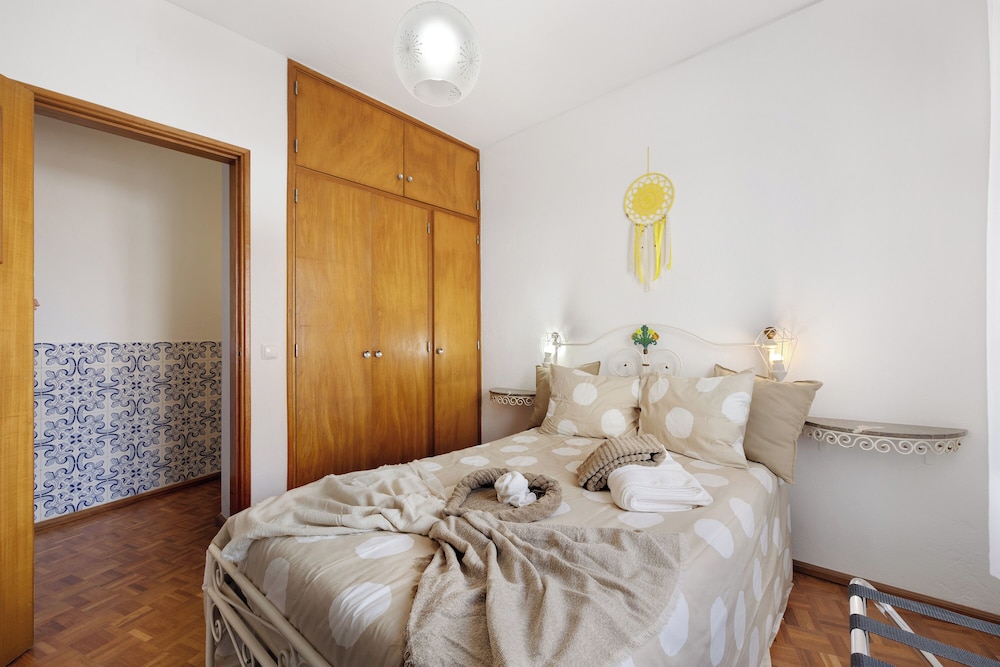 Holiday Apartment "Casa Branca" With Private Terrace & Wi-fi - Praia da Luz