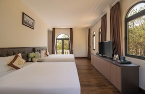 Quarto Twin Deluxe, vista para a colina | Vista do quarto