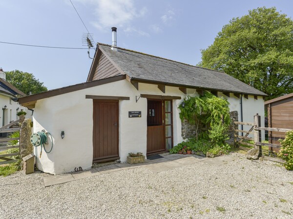Two Shoes Cottage - Dartmoor Forest