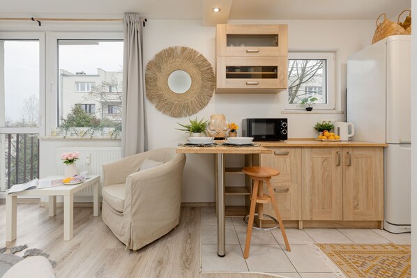 Estúdio, cozinha | Sala