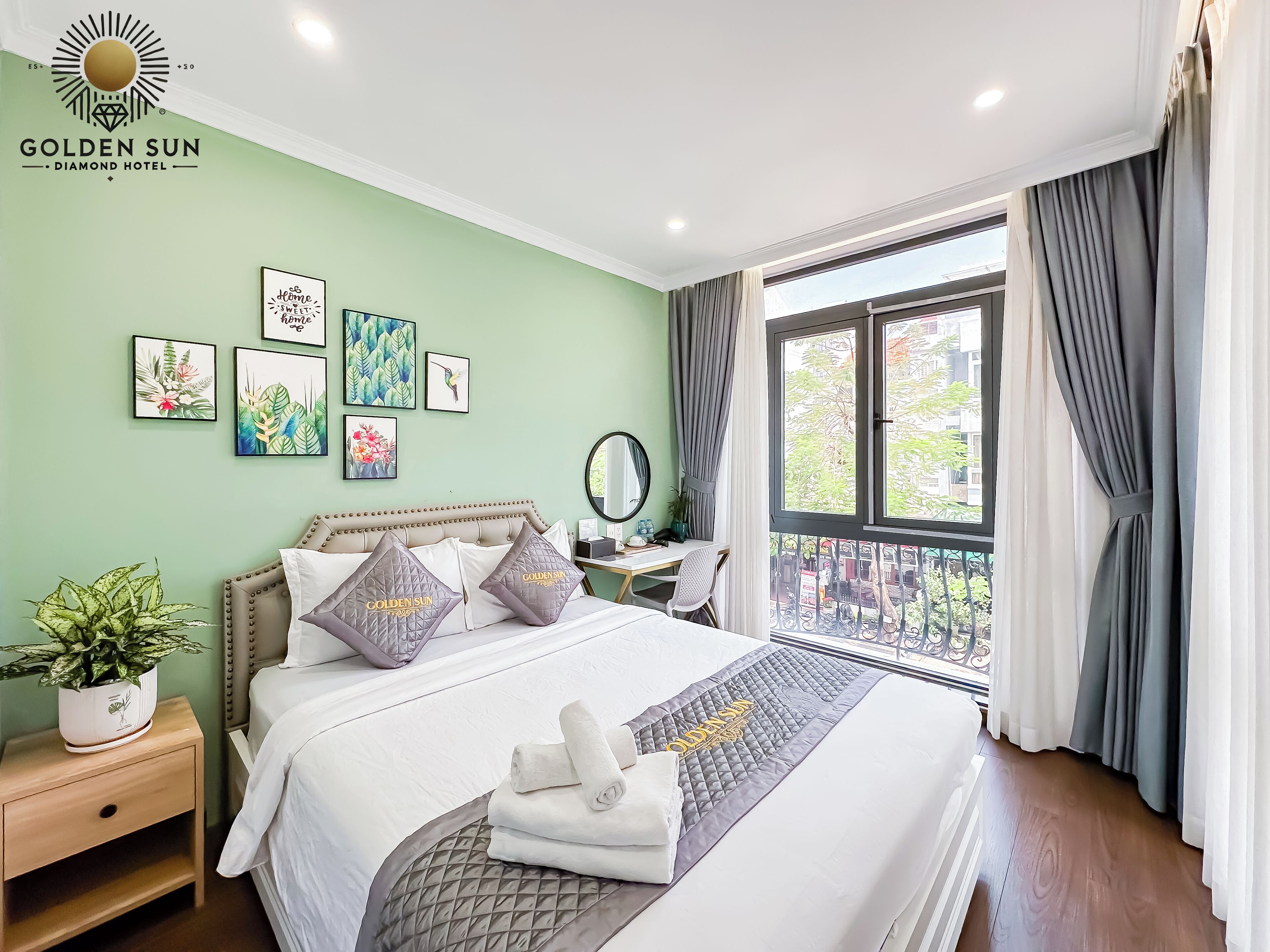 Secretária, Wi-fi grátis, roupa de cama fornecida 