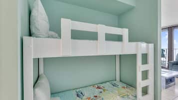 Condo, 1 quarto | 1 quarto, ferros/tábuas de passar roupa, Wi-Fi de cortesia