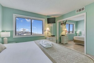 Apartamento em Condomínio Fechado, 1 quarto | 1 quarto, ferro/tábua de engomar, Wi-fi grátis 