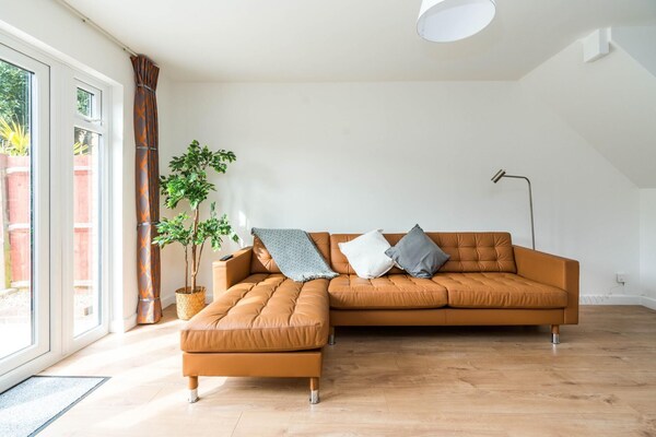 Sleek And Stylish 2bd Home With A Garden Anerley - Londres