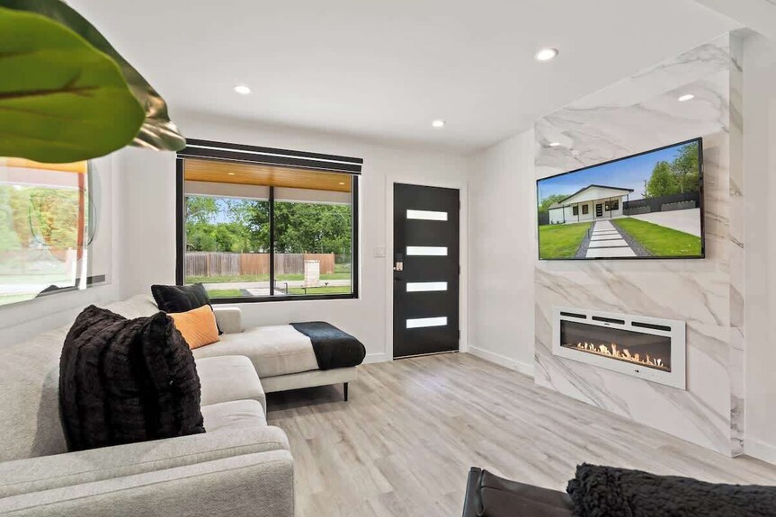 Modern 5br | 14 Guests | Hot Tub | Mins To Dt Sxsw - Austin, TX