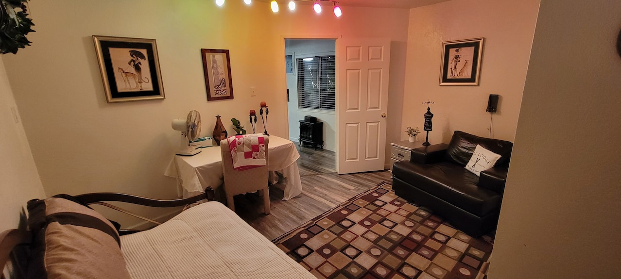 Spacious Luxury Comforters Of Home While Enjoying Time Away W/community Pool :) - Roseville, CA