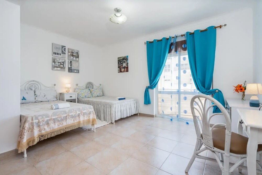 Bright, spacious apartment in central area of Lagos - São Gonçalo de ...