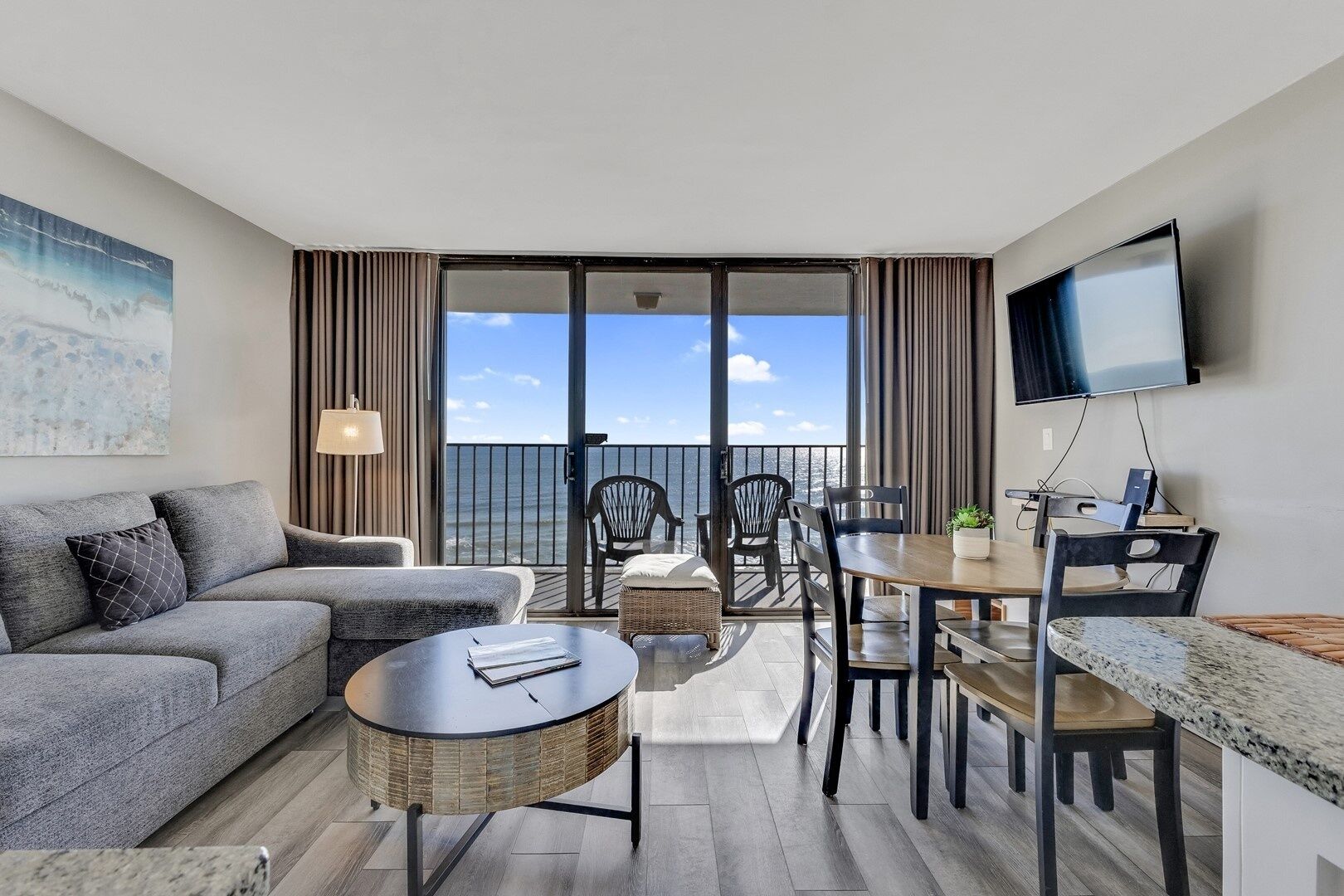 Apartamento em Condomínio Fechado, 1 quarto | Sala de estar