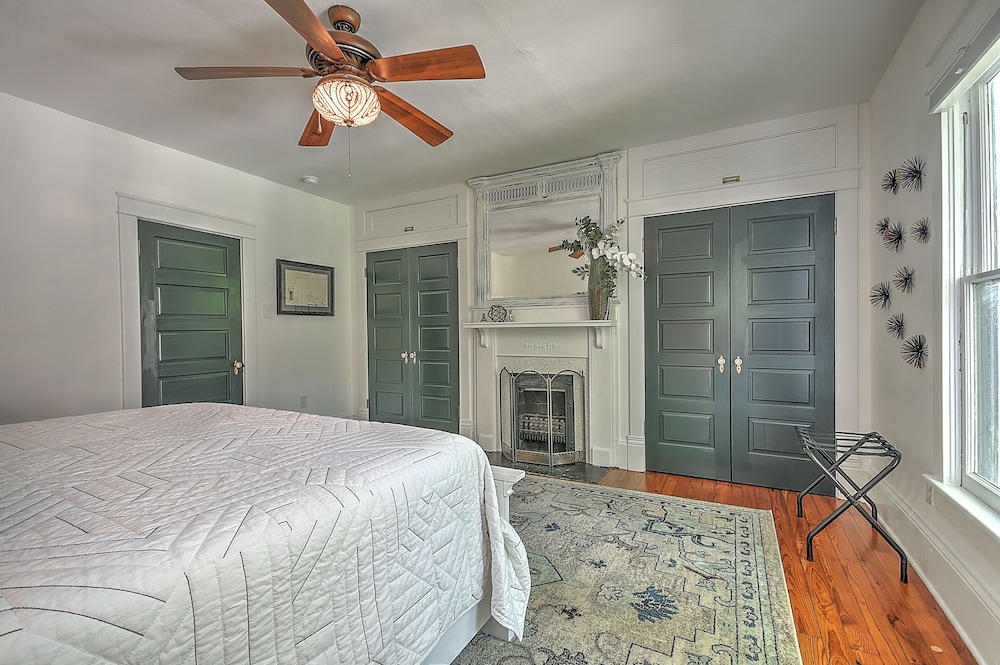 Farmhouse Great Location. - Abingdon, VA