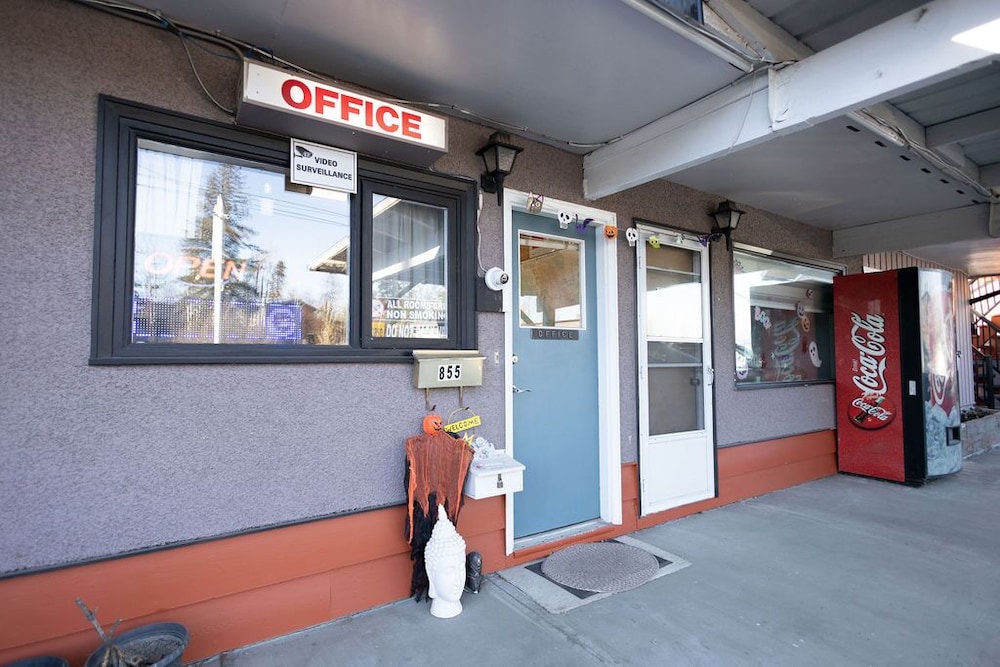 Goldpan Motel - British Columbia