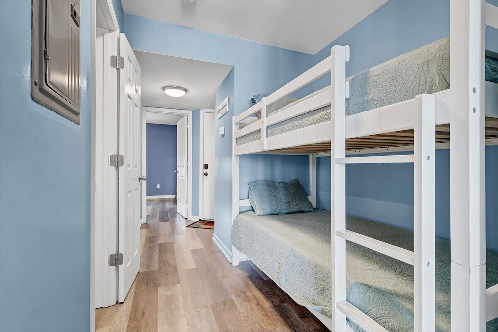 Luxury Ocean Front - Surf City - Surf City, NC