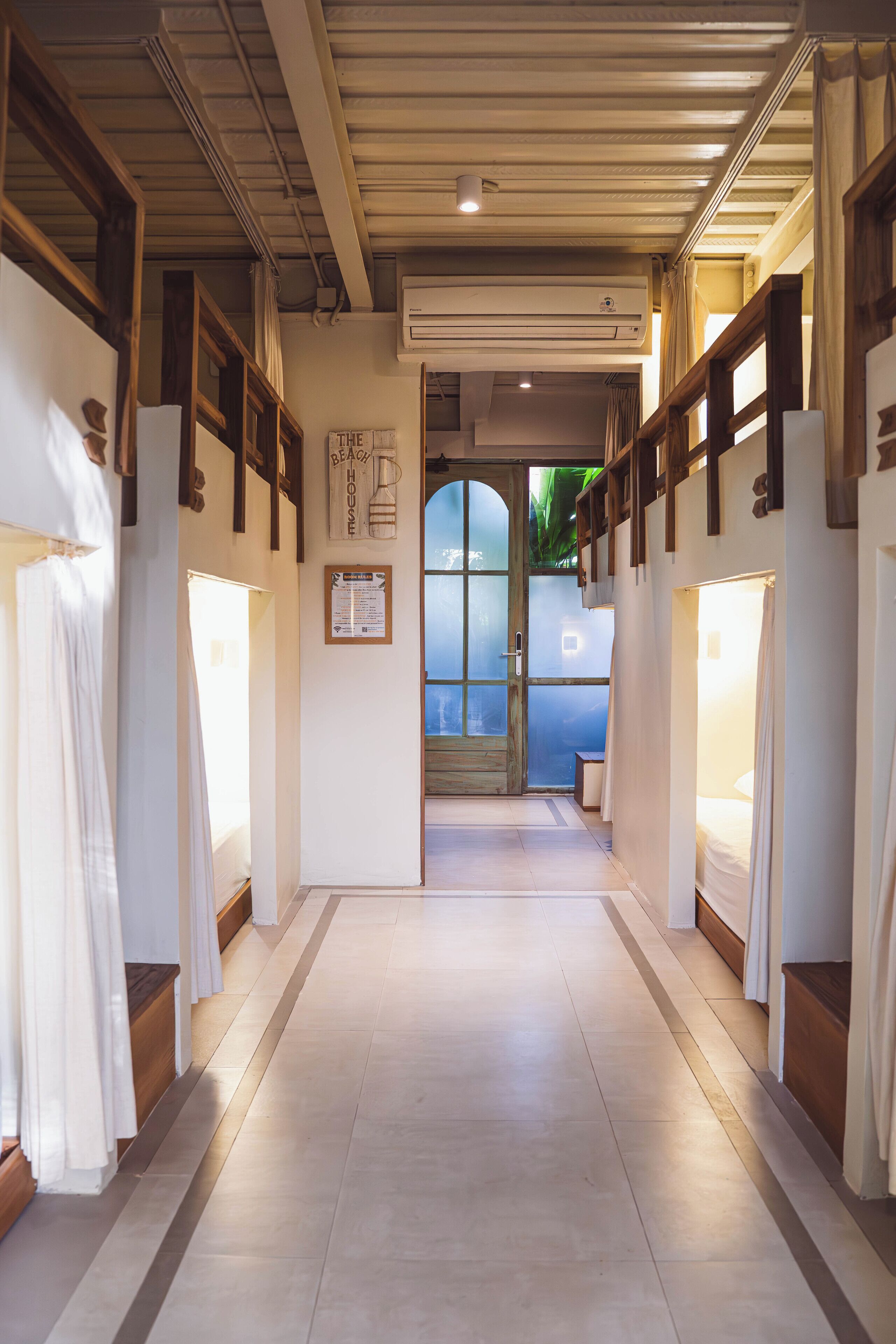 Roupas de cama premium, camas Select Comfort, Wi-Fi de cortesia