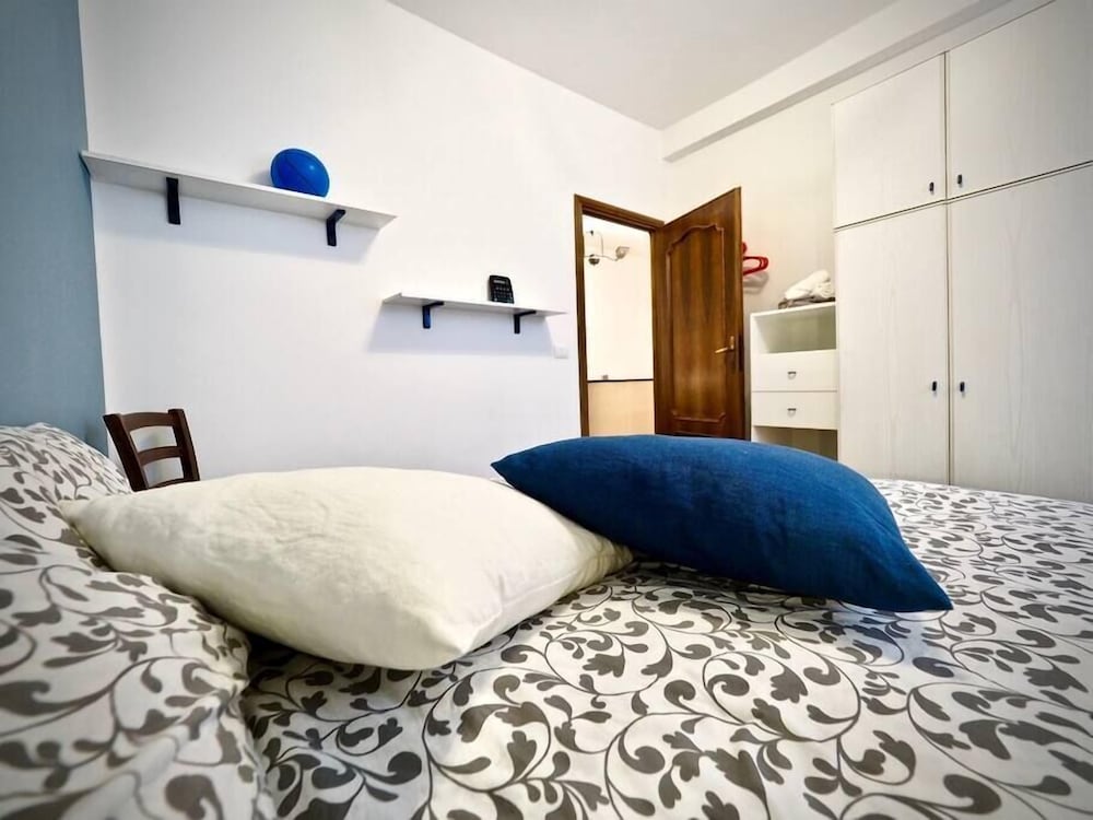 Three Bedroom Apartment - Genoa