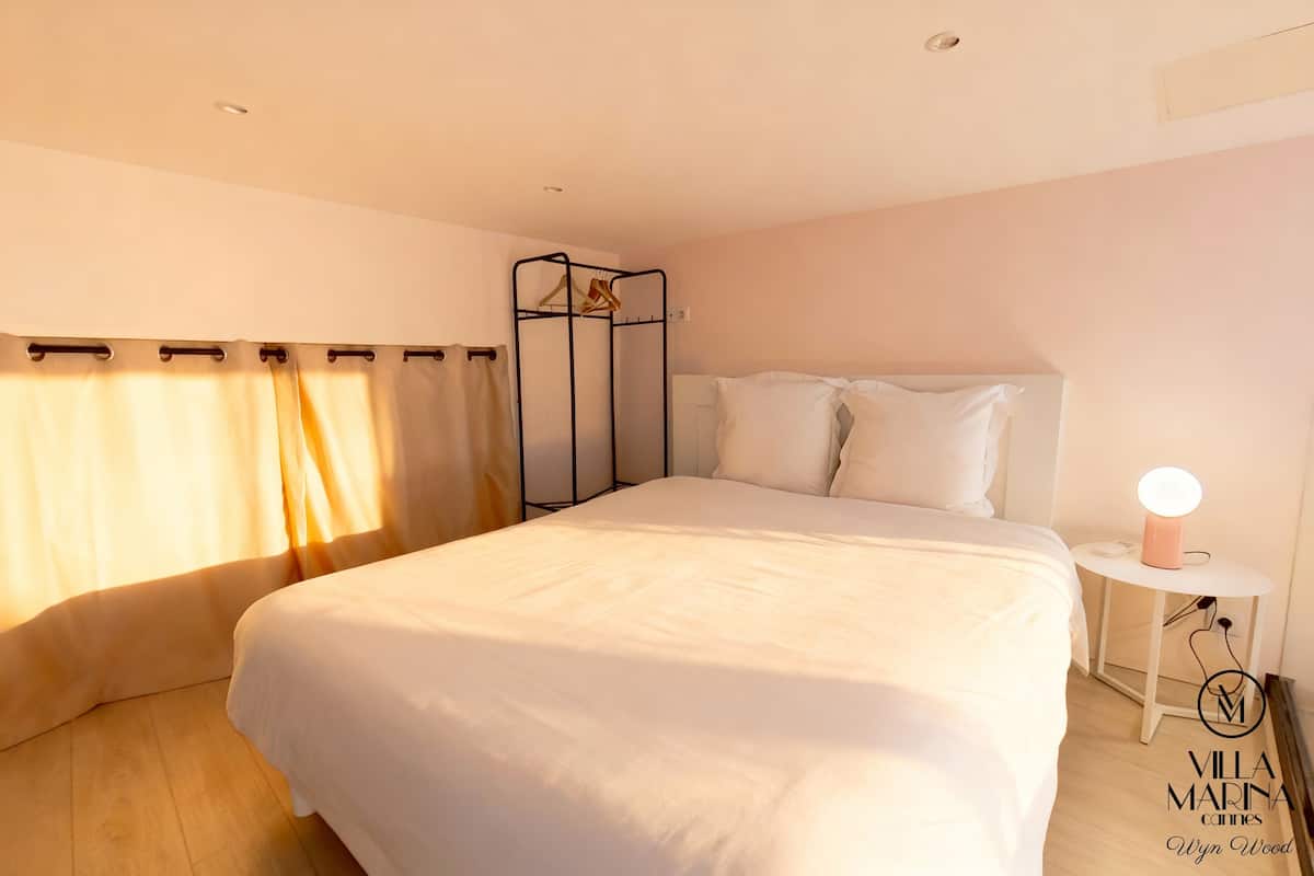 Apartamento Deluxe, 3 quartos (WYNWOOD LOFT) | 1 quarto, lençóis de algodão egípcio, roupa de alta qualidade