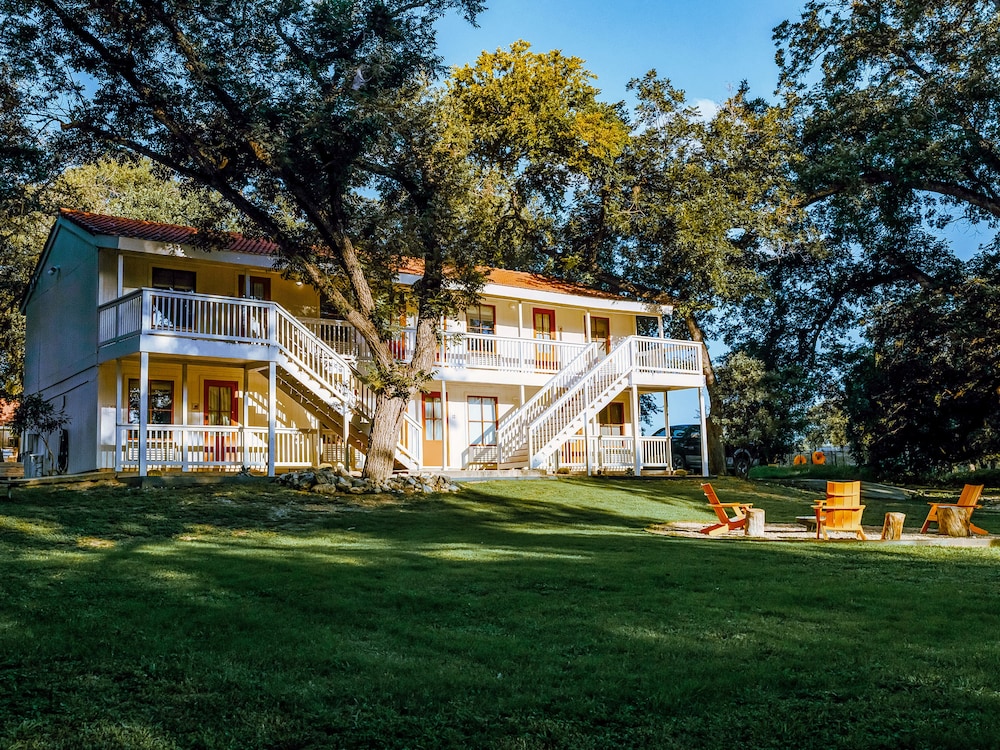 Hacienda Del Rio - New Braunfels, TX