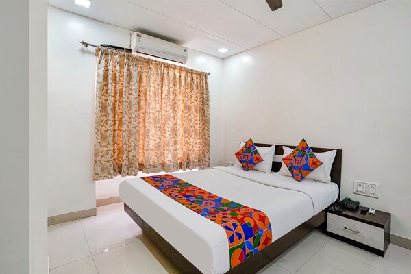 Fabexpress Orchid Rooms - Pune
