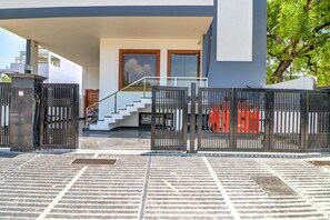 Entrada do alojamento