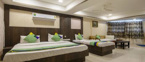 Quarto premium | 1 quarto, cofres nos quartos, escrivaninha, quartos à prova de som