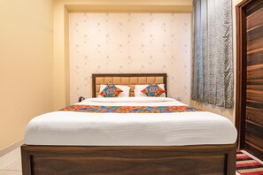 Quarto Deluxe | Lençóis de algodão egípcio, roupa de alta qualidade, cofre no quarto 
