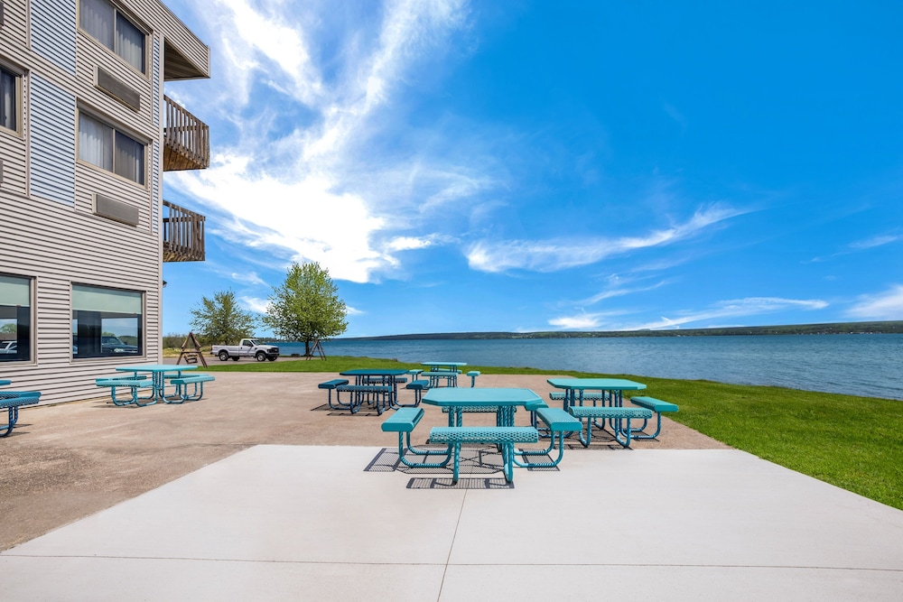 Baraga Lakeside Inn - Michigan