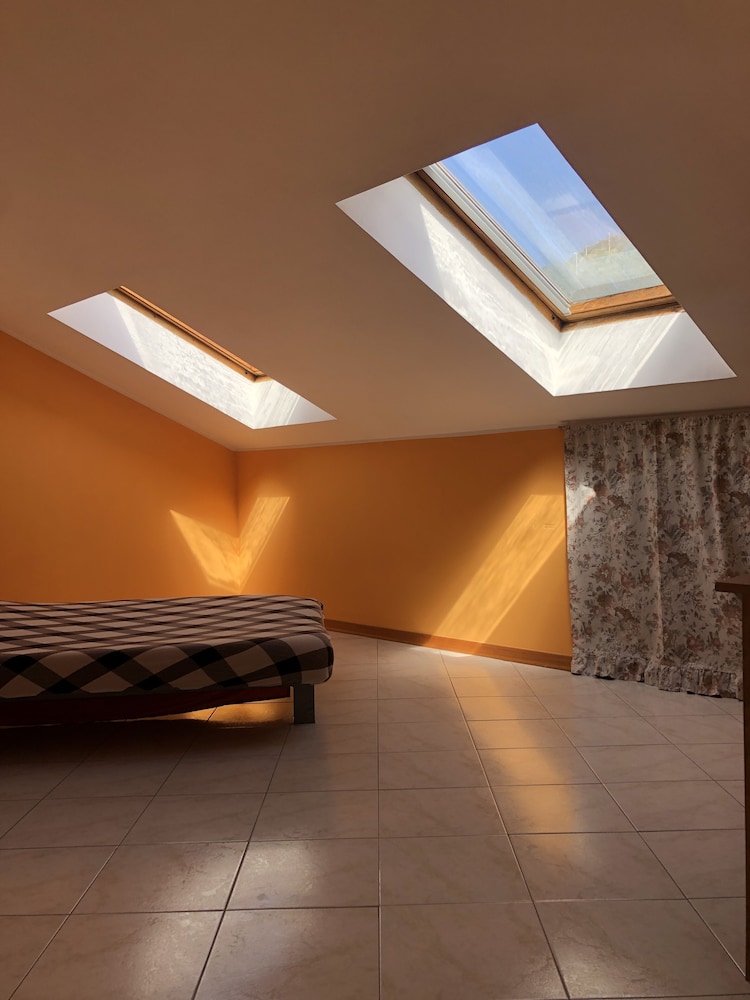 Elegant Attic And Mountain Bikes - San Lorenzo al Mare