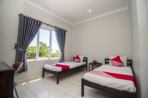 Quarto duplo luxo | 1 quarto, escrivaninha, espaço de trabalho para notebook