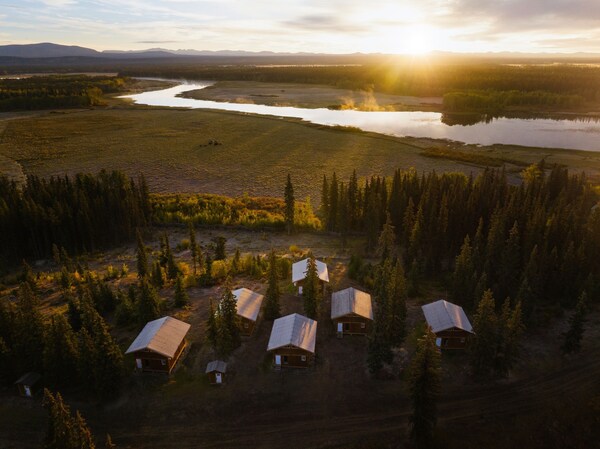 Red Cariboo Resort - British Columbia