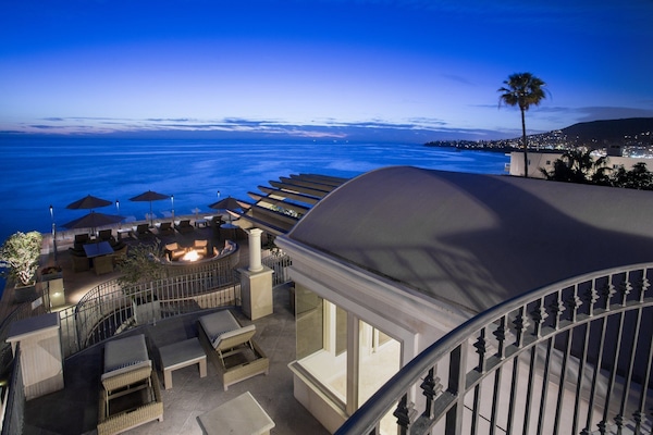 Villa Premier, 2 quartos, pátio, vista para o oceano | Vista da varanda