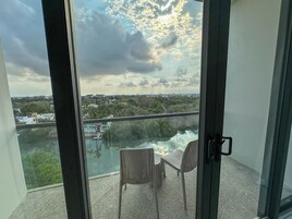 Deluxe River View | Terraço/pátio
