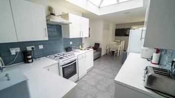 Estúdio | Cozinha privada | Um frigorífico, um micro-ondas, uma placa de cozinha