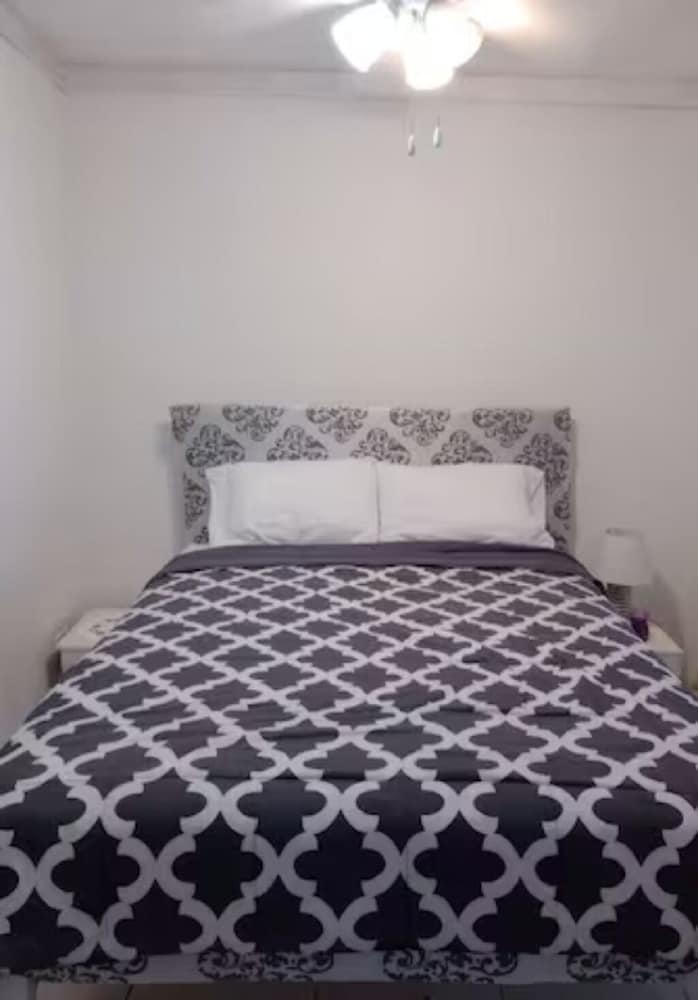 Crystal Breeze Suite With Queen Bed - Nasáu