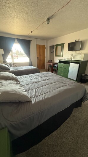 Quarto Individual Deluxe | Secretária, Wi-fi grátis, roupa de cama fornecida 