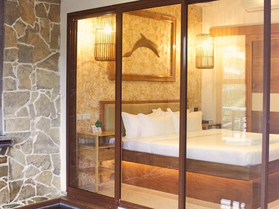 Quarto elite | Cofres nos quartos, escrivaninha, espaço de trabalho para notebook