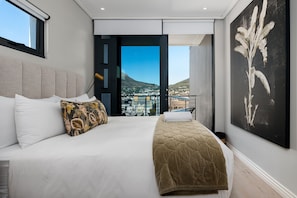 Apartamento Exclusivo | 2 quartos, secretária adequada para computadores portáteis