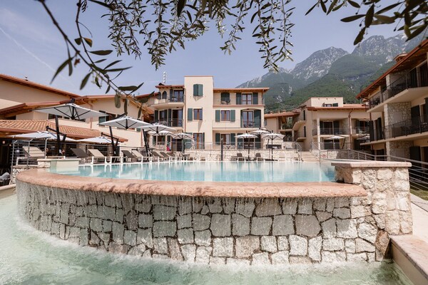 June Stay Lake Garda - Lac de Garde