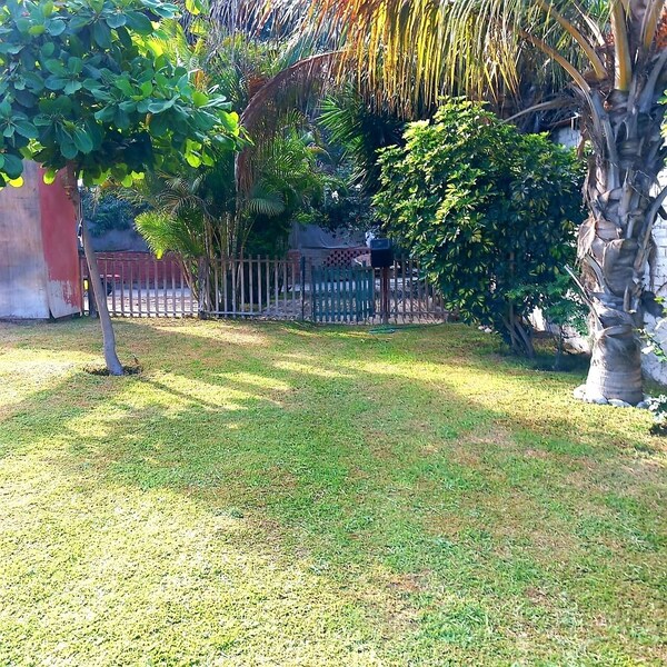 Hermosa Villa Con Habitacion Para 5 Personas , Amplios Jardines - Huanchaco