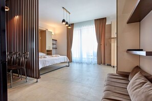 Estúdio Exclusivo | 1 quarto, com decoração personalizada, com mobília individualizada 