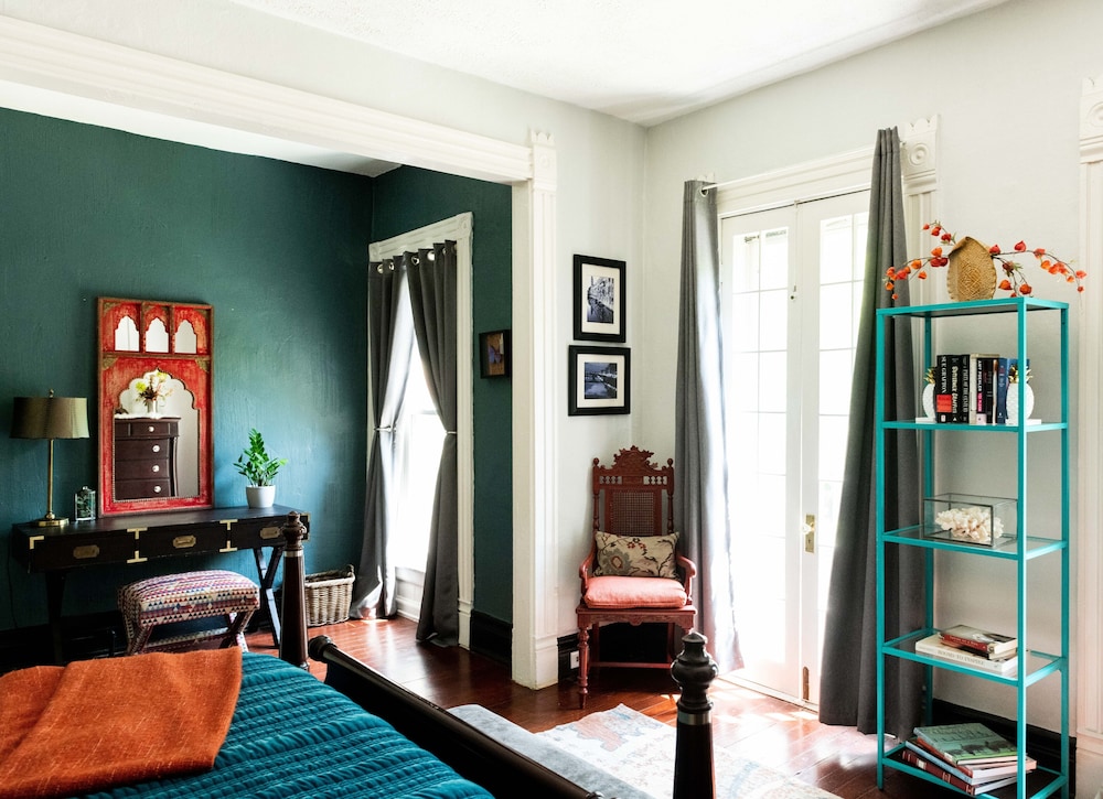Chic Flat On Central Park - Louisville, KY